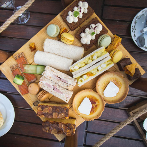 Food & Drink Menus | The Farndon Ferry | Restaurant Newark